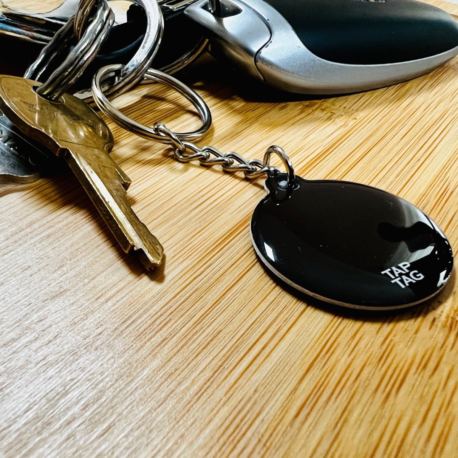 NFC Lightweight Keychain | Tap Tag NFC | Free Shipping